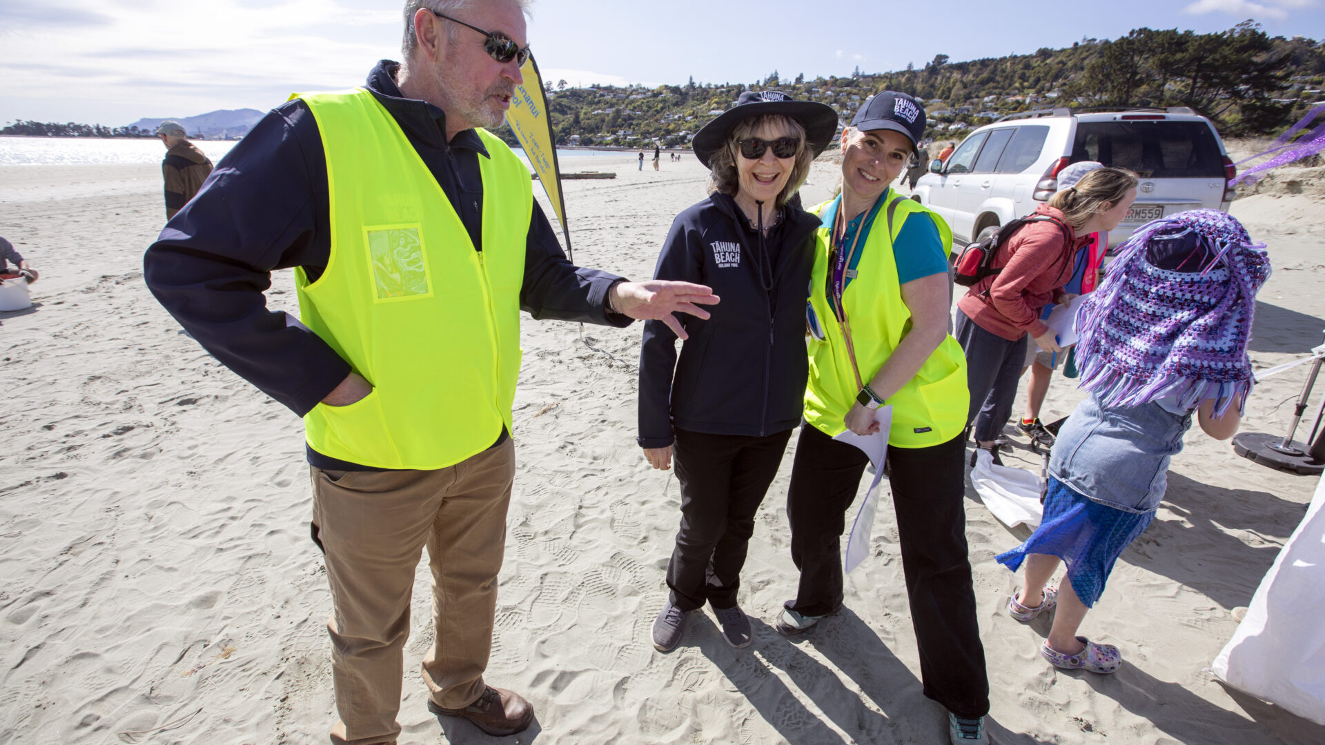 Beach Clean Up - Tahuna Beach Holiday Park | Creating lifelong memories...